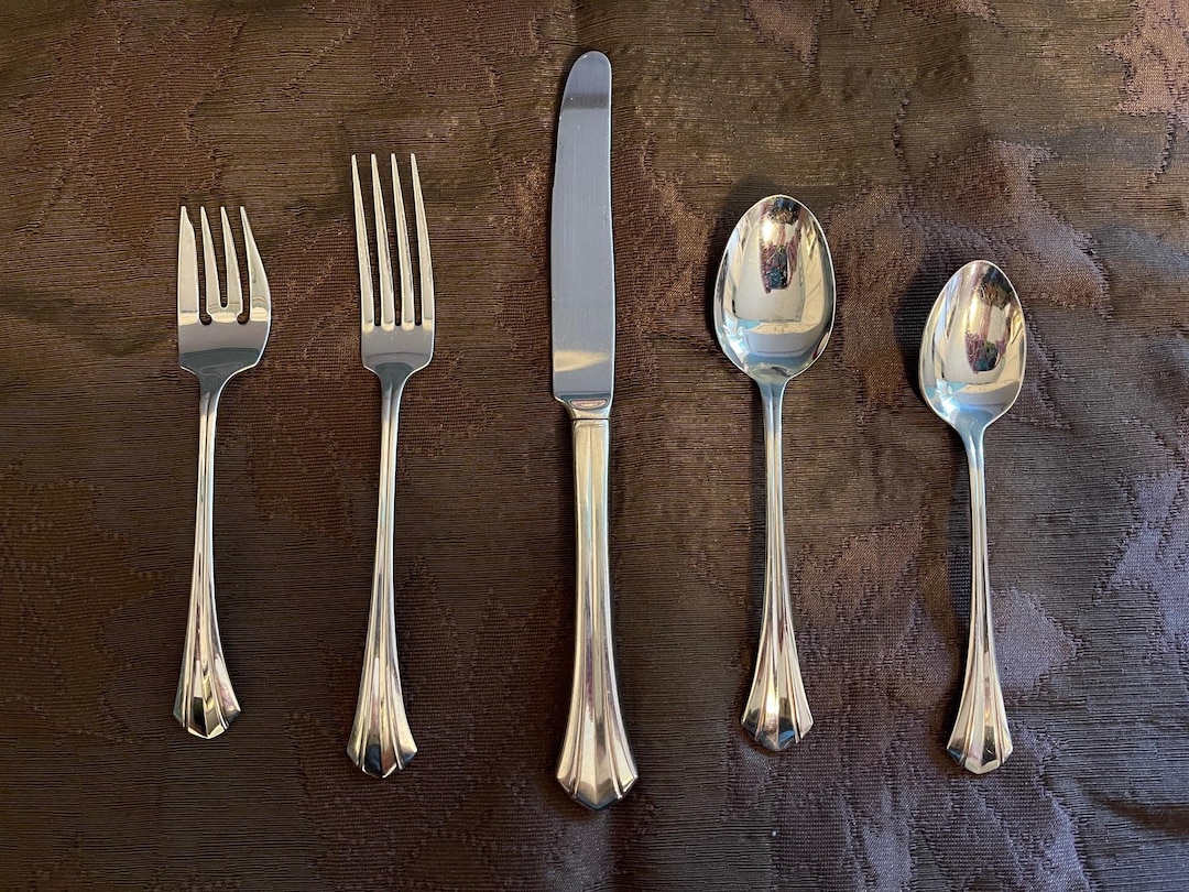 Discontinued Oneida Flatware Pattern - Rushmore - Etsy