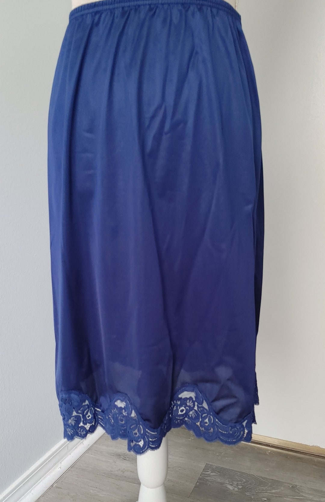 Vintage BLUE Vanity Fair Half Slip With Lace Size Small Gorgeous Blue ...