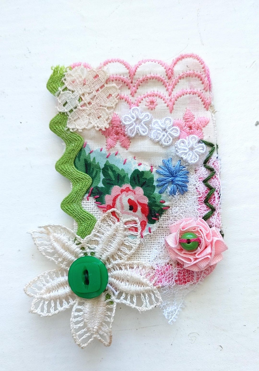 Upcycled Fabric Brooch Ribbon Buttons Handmade Shabby Vintage Buttons ...