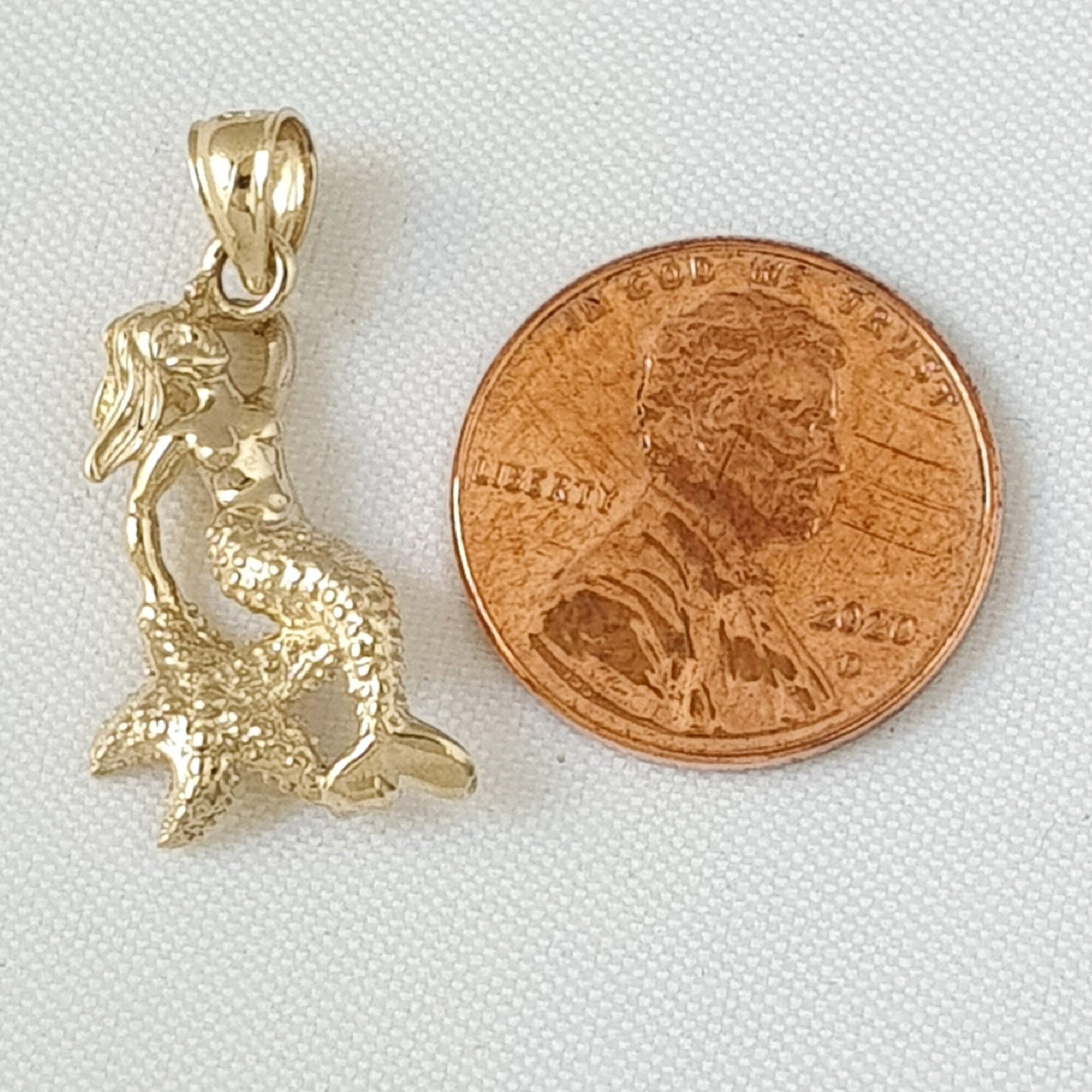 14K Yellow Gold Mermaid With Starfish 3D Solid Pendant - Etsy