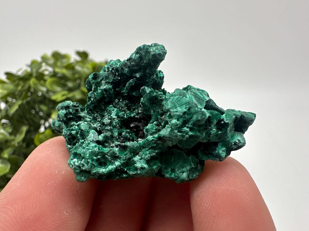 Congo Malachite Crystal Specimen: Green Chakra Stone - Etsy