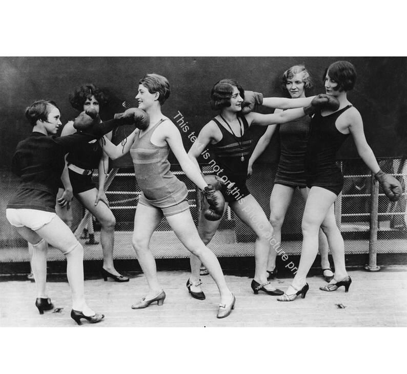 Flapper Girls 1920s Female Boxing Vintage Photography Cat Fight Print ...