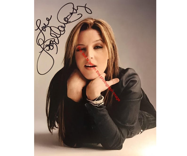 Lisa Marie Presley Signed Autograph Photo Autographed Photo Signature ...