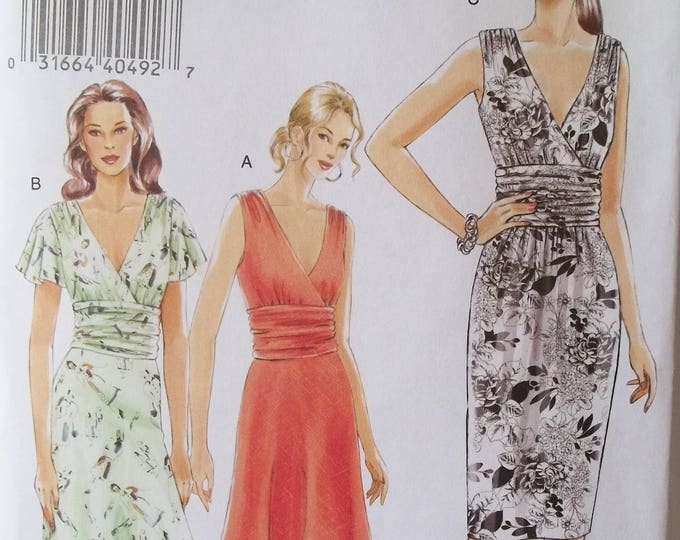 Vogue V7828 Sewing Pattern Women's Wrap Blouse With Straight or Flared ...