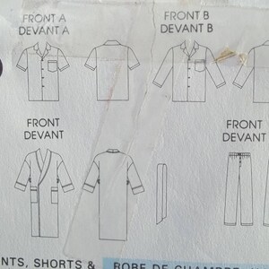 Men's Pajamas and Robe Vogue 7079 Sewing Pattern Men's Classic Long or ...