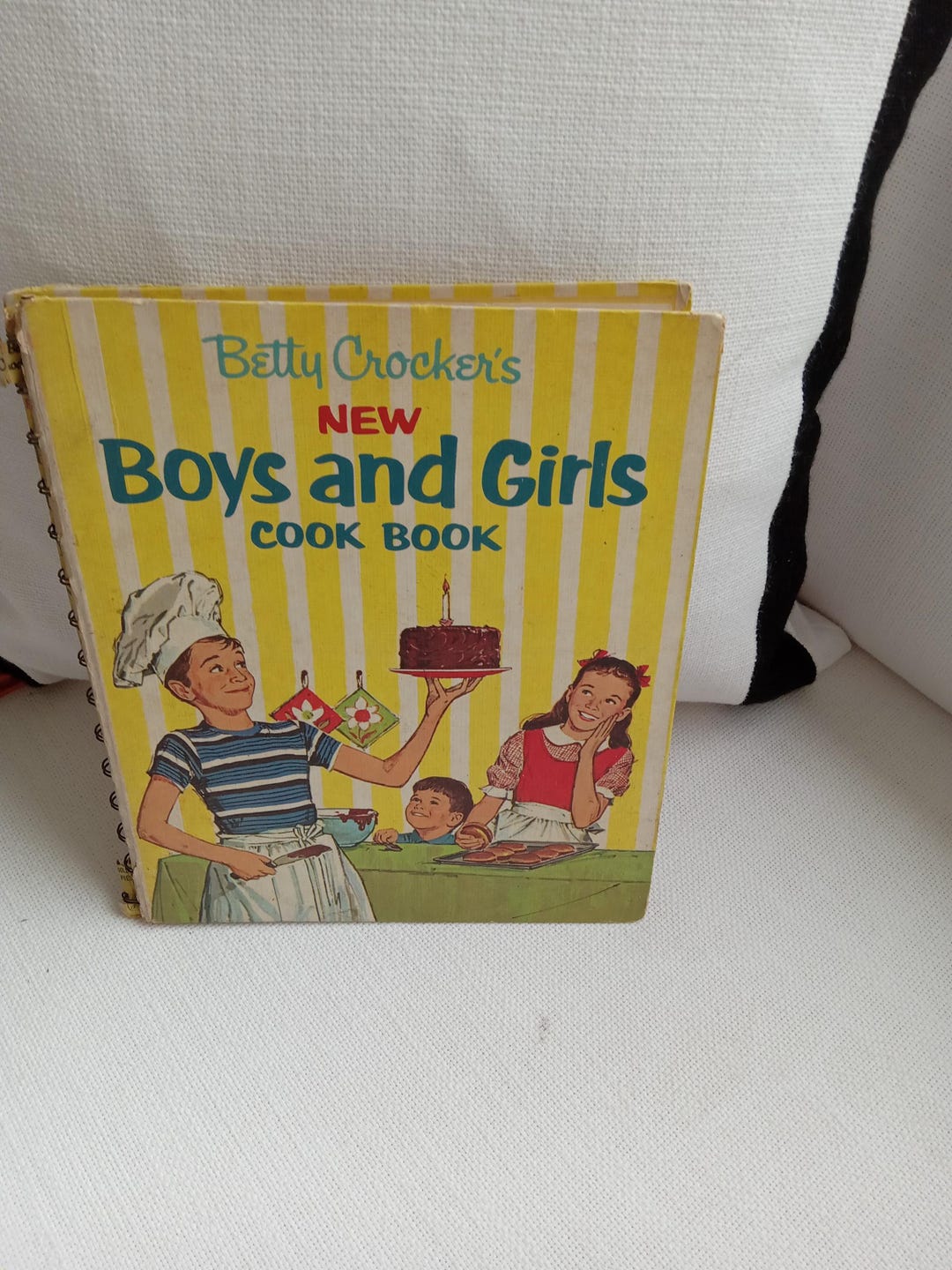 Betty Crockers New Boys and Girls Cook Book 1st Edition 1965 ...