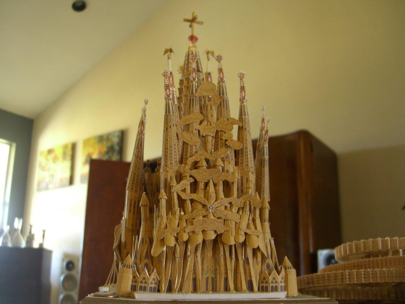 Basílica De La Sagrada Família, Barcelona, Spain, Building, DIY Paper ...