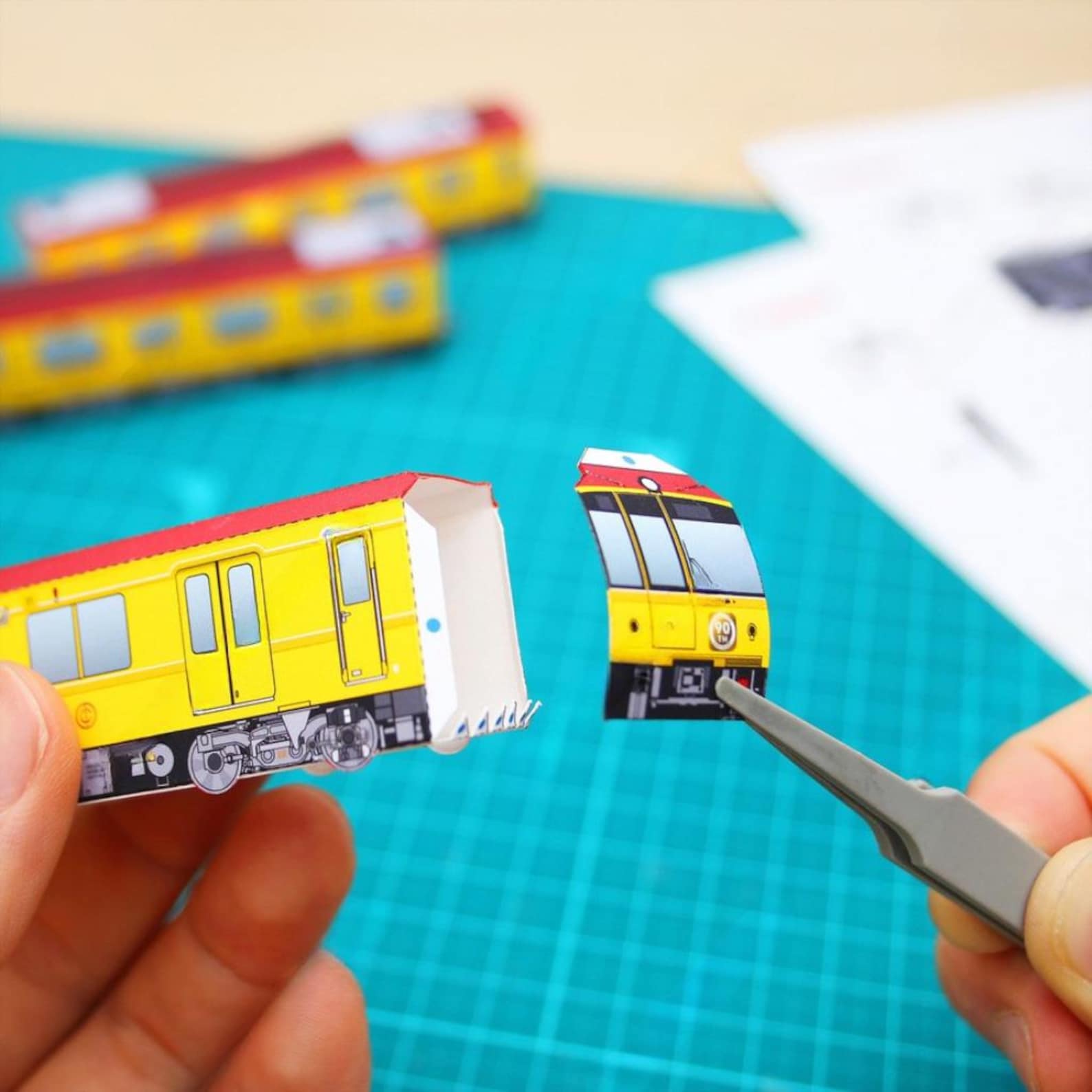 Electric Train Papercraft, Tokyo Metro 1000 Series Papercraft, Train ...