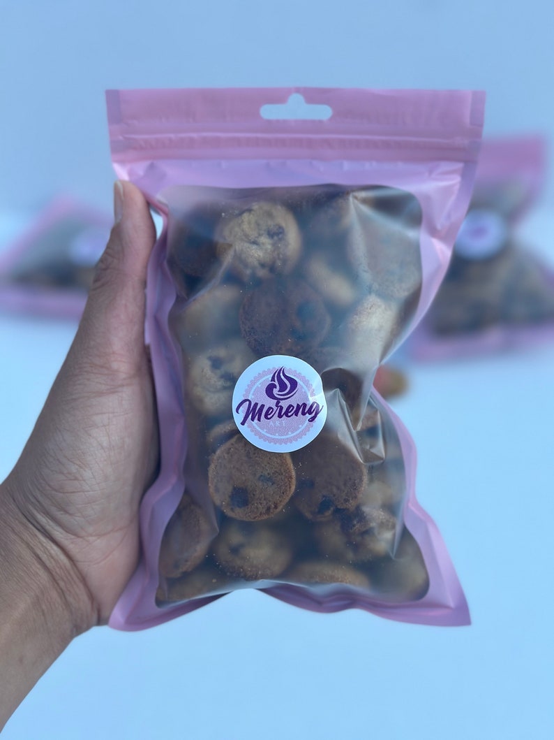 Mini Chocolate Chip Cookies – Crunchy, Sweet, and Packed With Chocolate ...