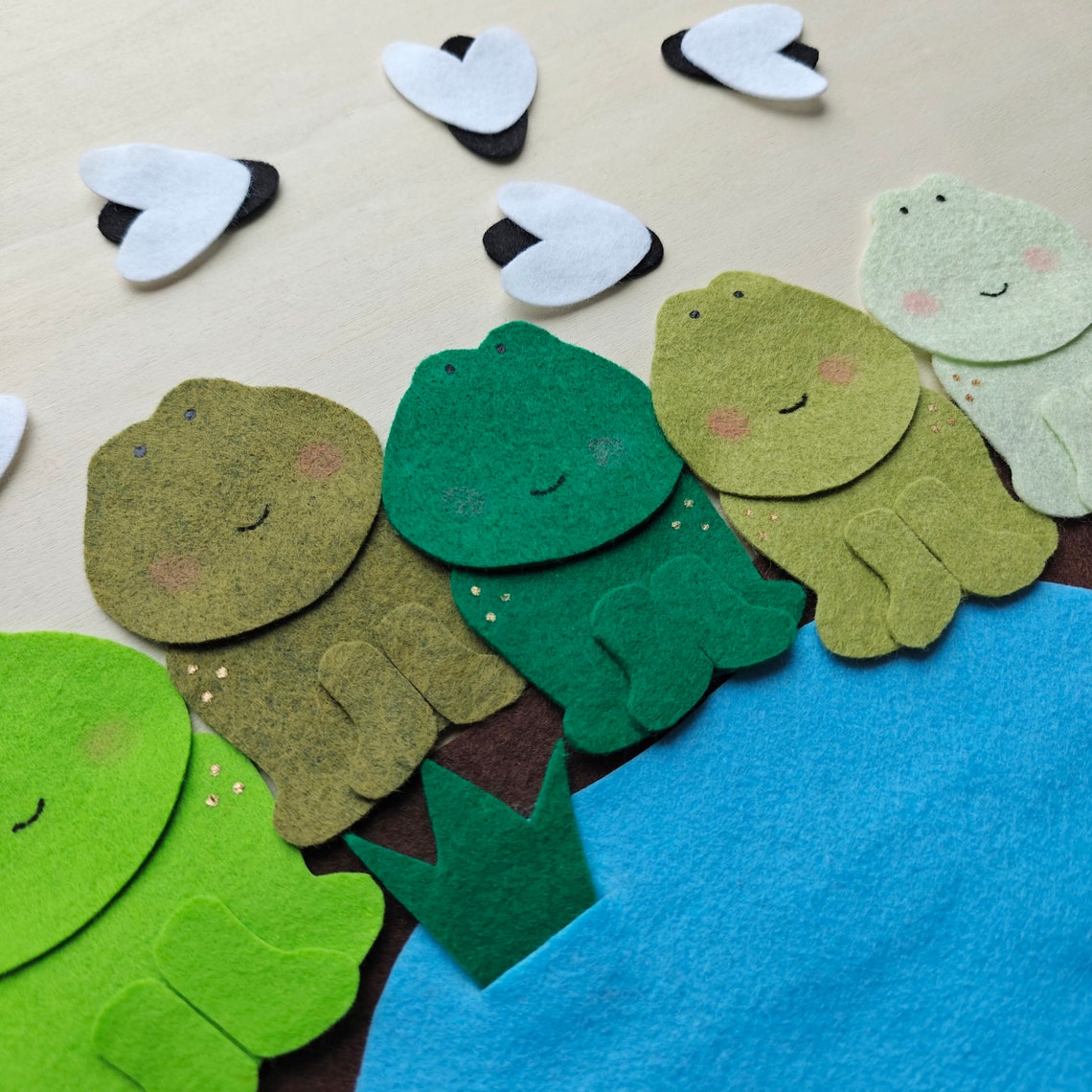 Felt Frog Song Activity: 5 Green Speckled Frogs Felt Board Story Felt ...