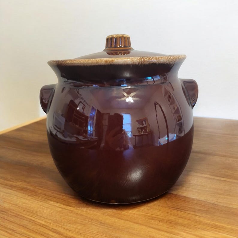 Vintage Bean Pot by Hull Pottery - Etsy