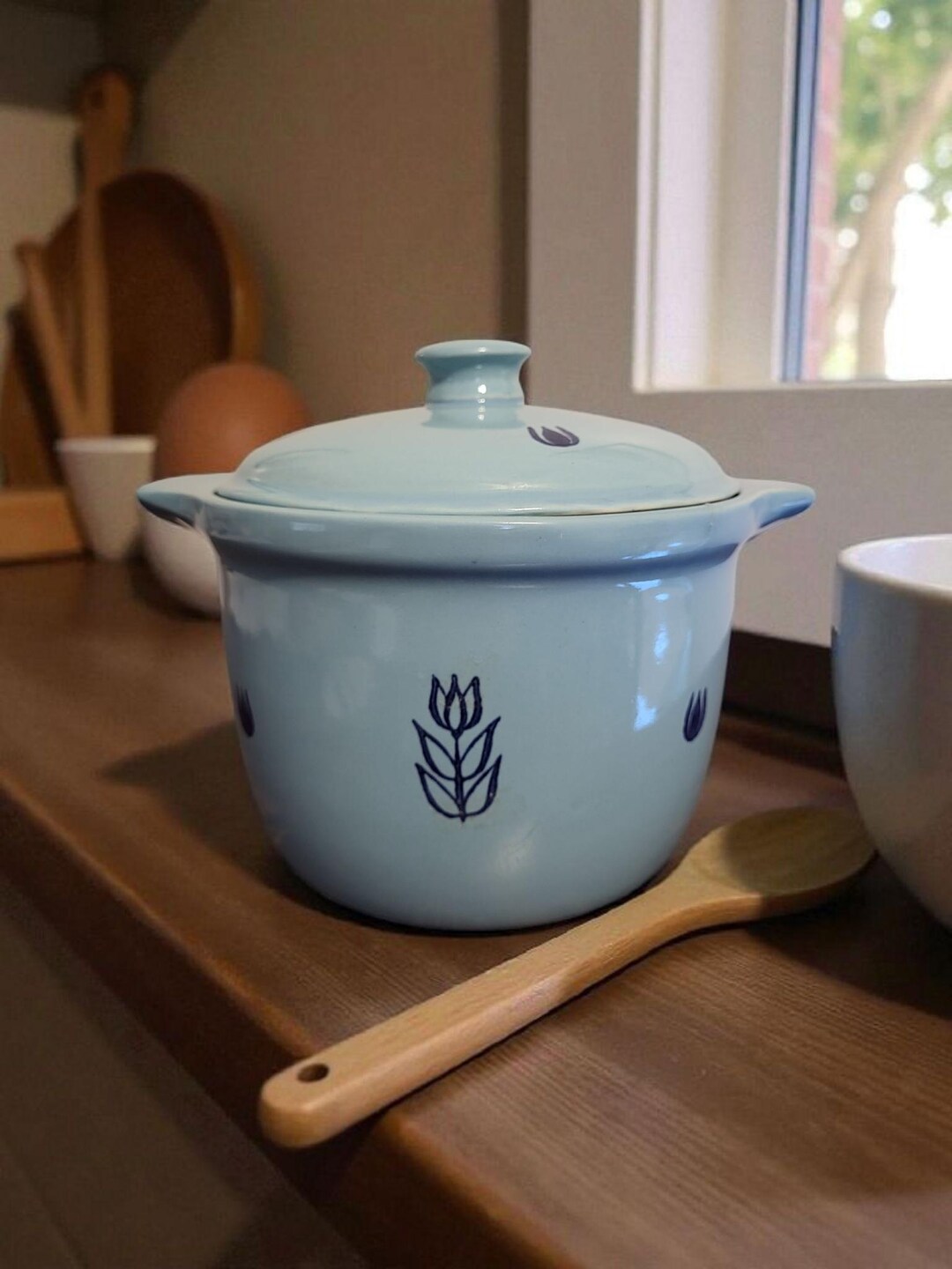 Vintage Cronin Pottery "blue Tulip" Covered 2qt Bean Pot-farmhouse ...
