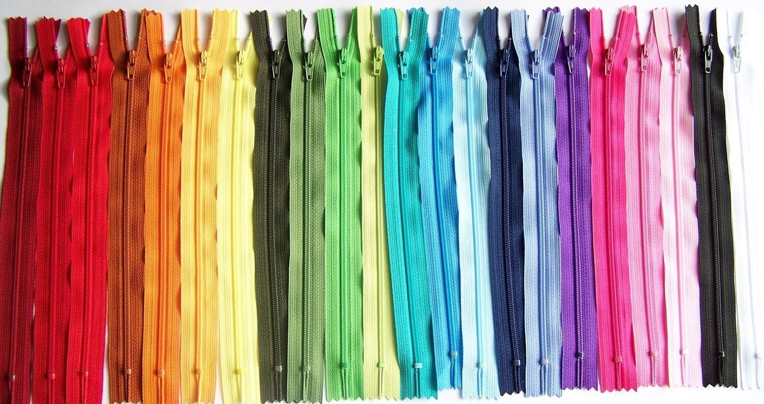SALE 25 Assorted 9 and 10 Inch Zippers Red Orange Yellow Green Blue ...
