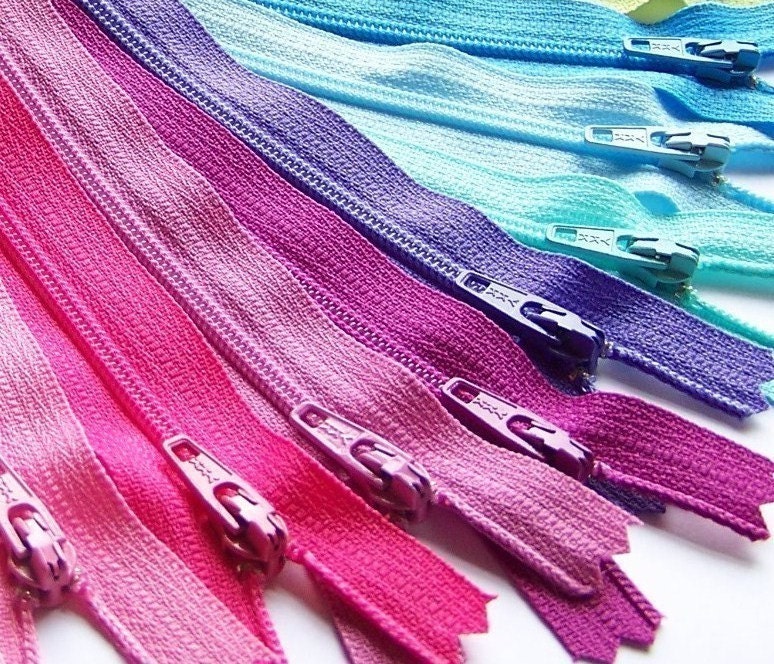 SALE 25 Assorted 7 and 8 Inch YKK Zippers - Etsy