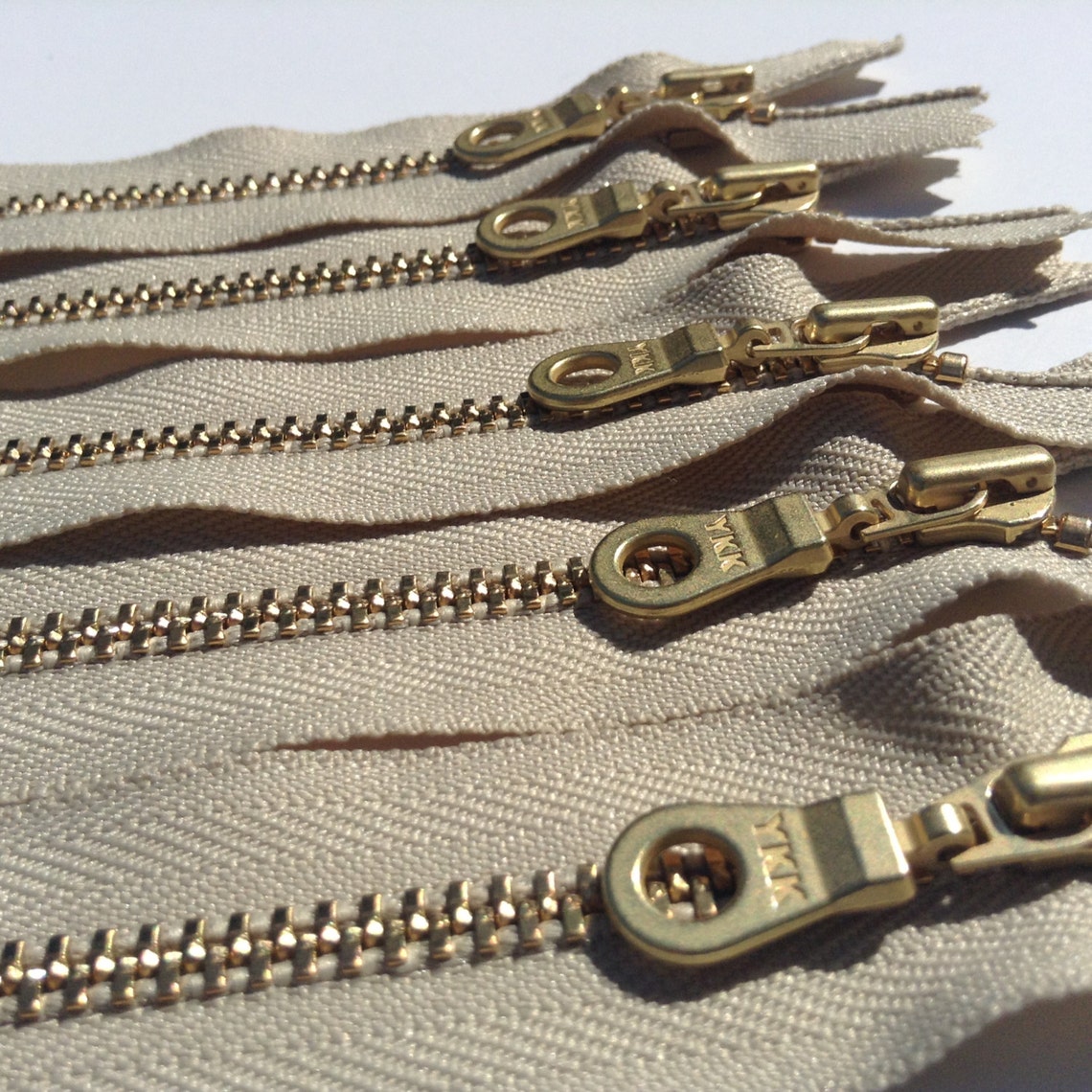 YKK Brass Gold Metal Donut Pull Zippers 5 Pieces 010 - Etsy