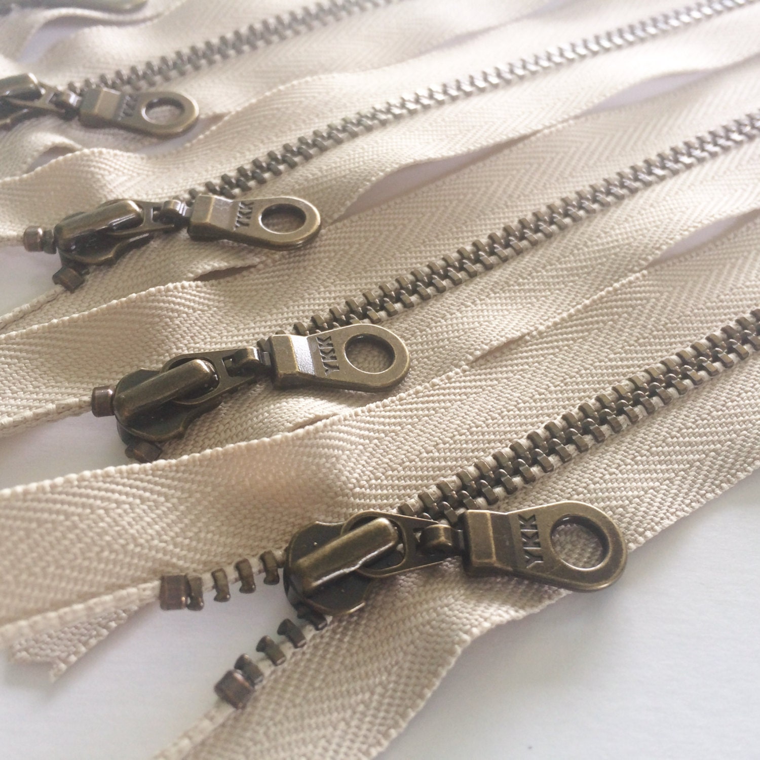 YKK Antique Brass Metal Donut Pull Zippers 5 Pieces - Etsy