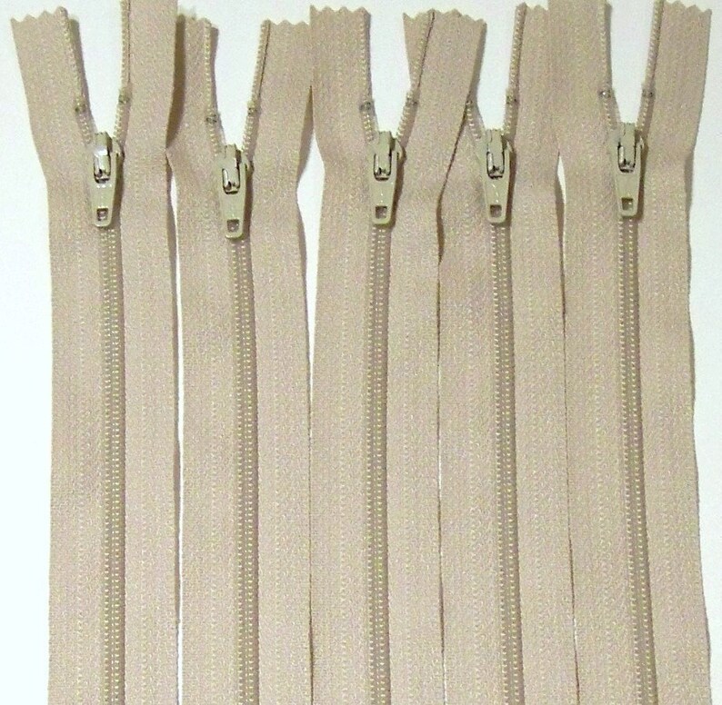 SALE Wholesale Twenty-five Beige 9 Inch Ykk Zippers Color 572 - Etsy