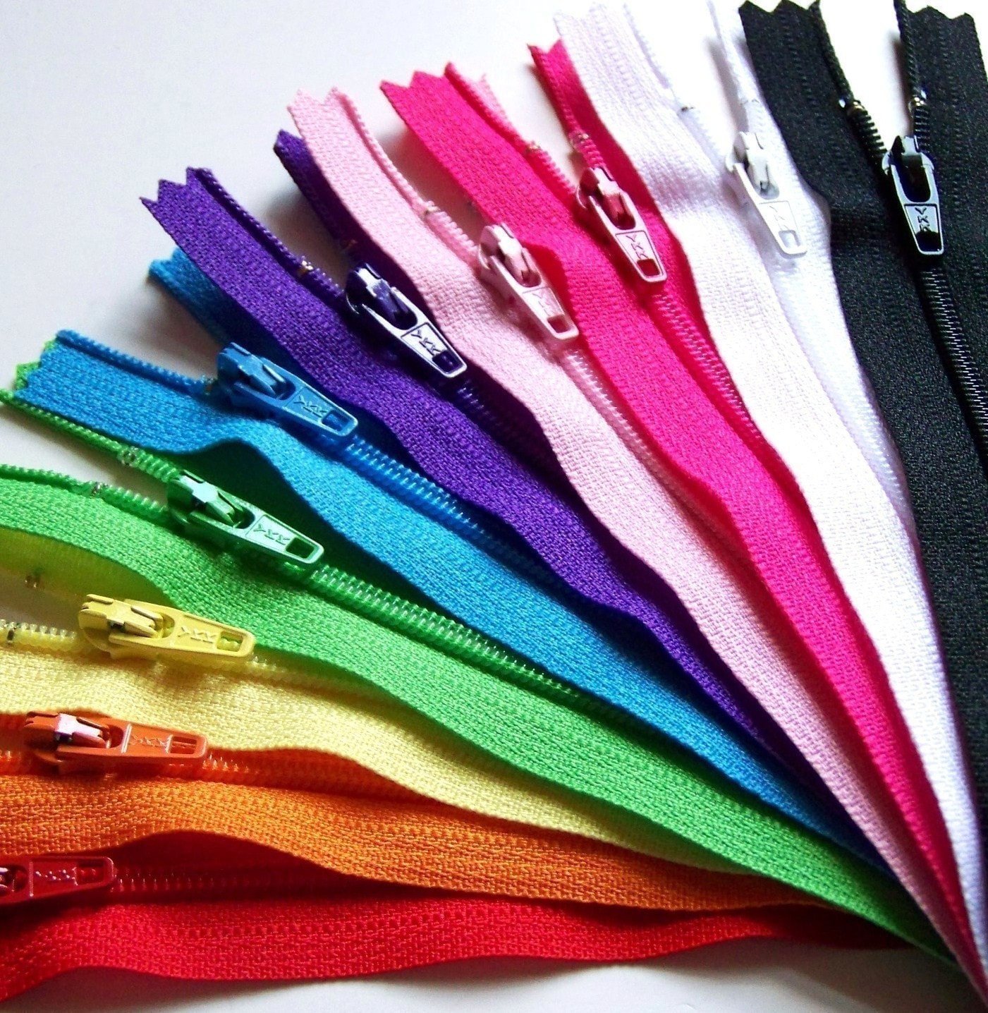 65 Piece Zipper Sampler Set- One of Each Color- Nylon Coil YKK Closed ...