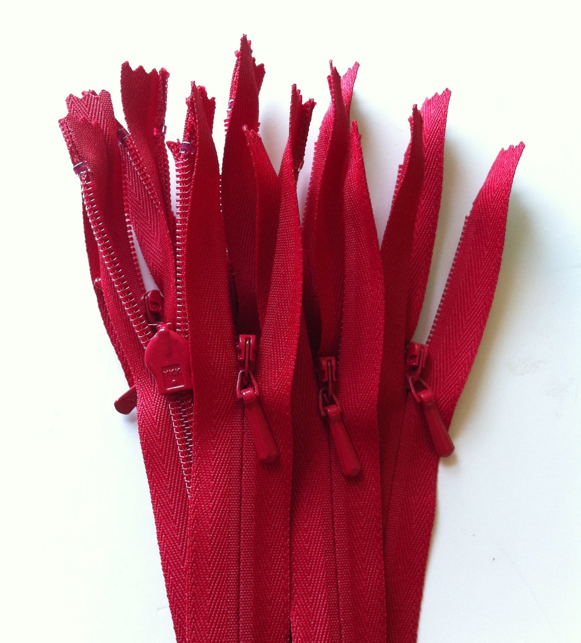 INVISIBLE Zippers - YKK Red 519 - 5 Pieces- 22 Inches - Etsy