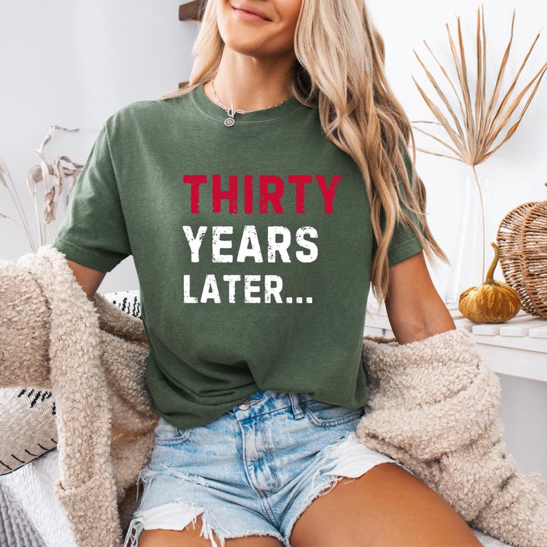 30 Years Later Anniversary Shirt, Vintage 1993 Gift, Retro 30th Birthday T-shirt for Him or Her ...