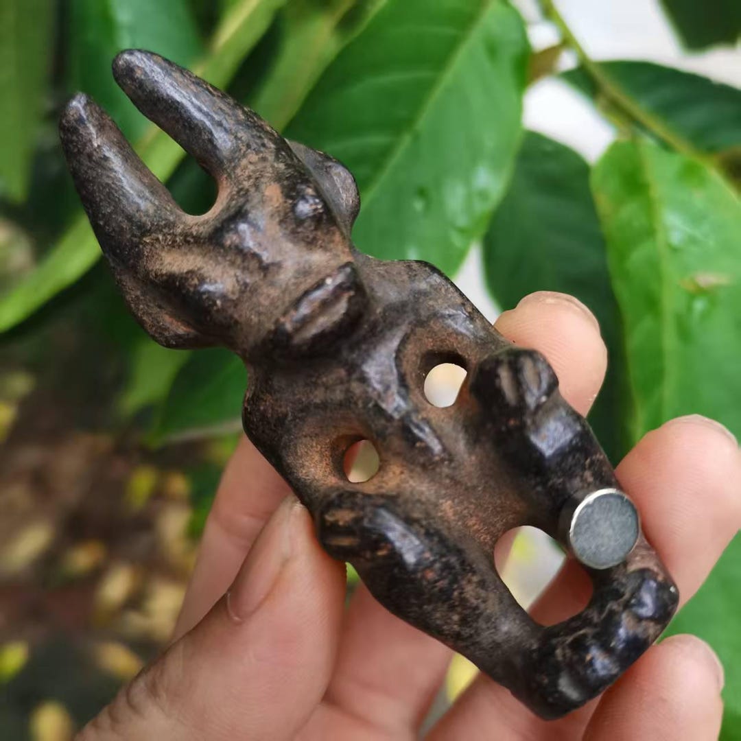 Meteorite Iron Alien Statue, Hongshan Culture China, Blessing Magnet ...
