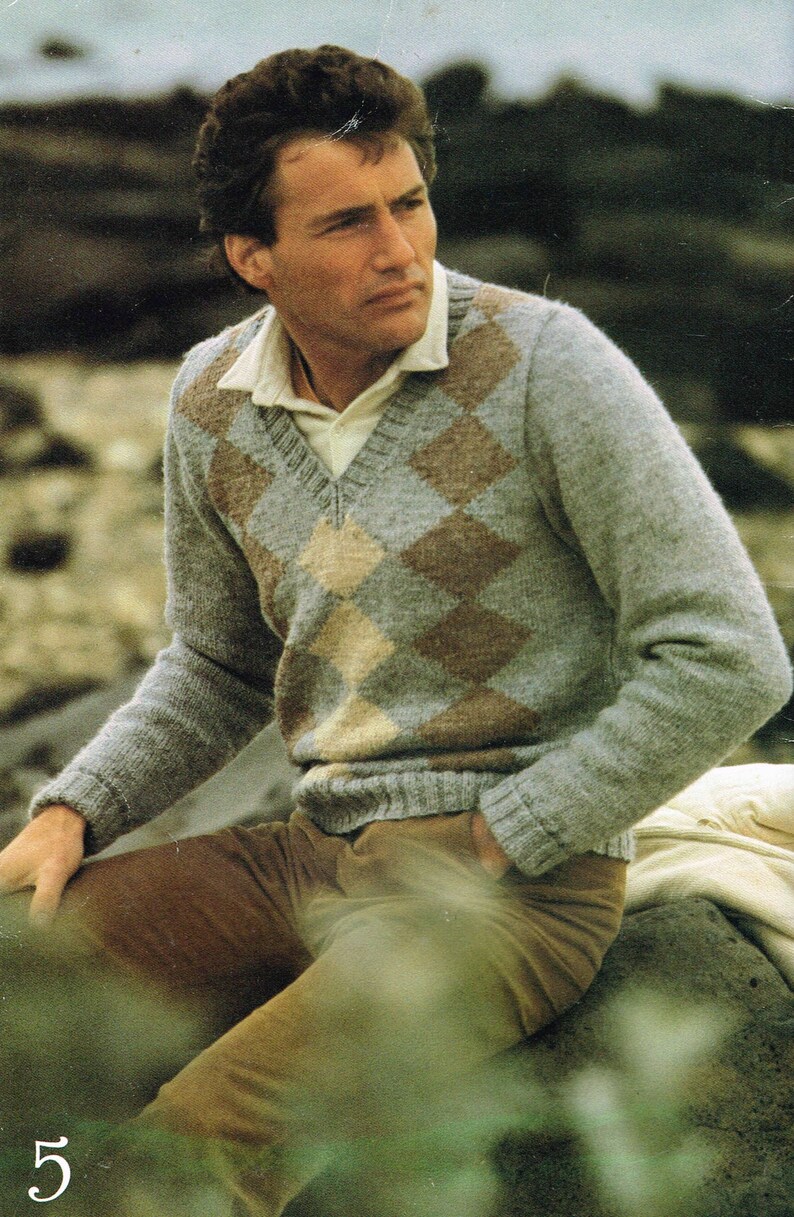Vintage Knitting Patterns for Men Diamond V Neck Sweater & Country ...