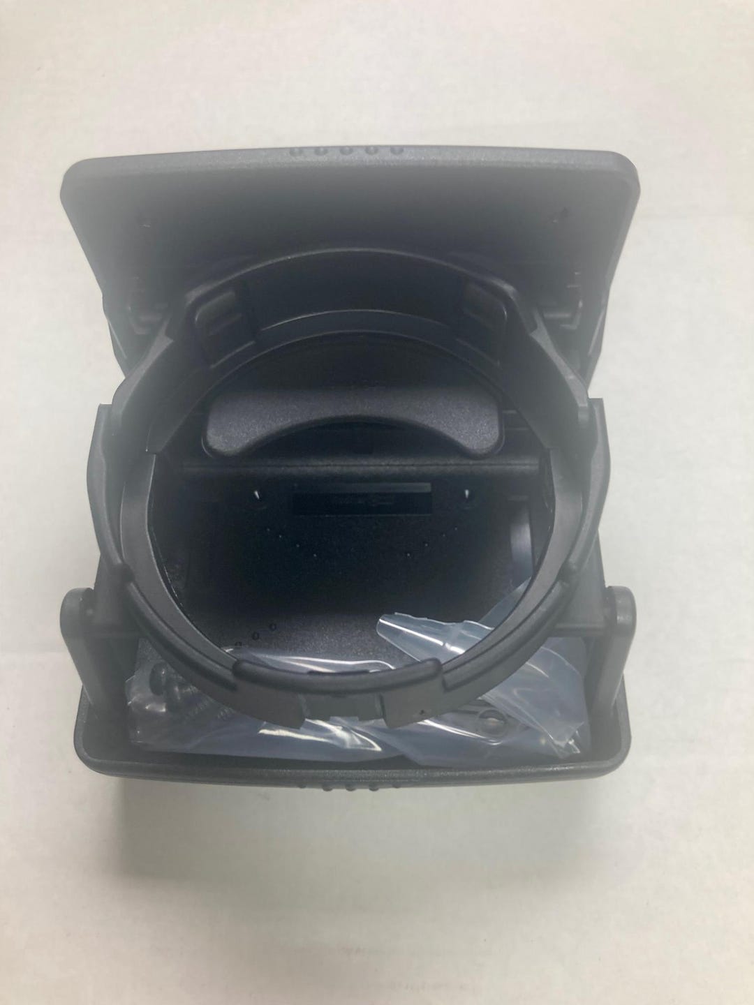 2003-2006 Chevrolet SSR Truck Cup Holder, Vertical Clip, New Old Stock ...