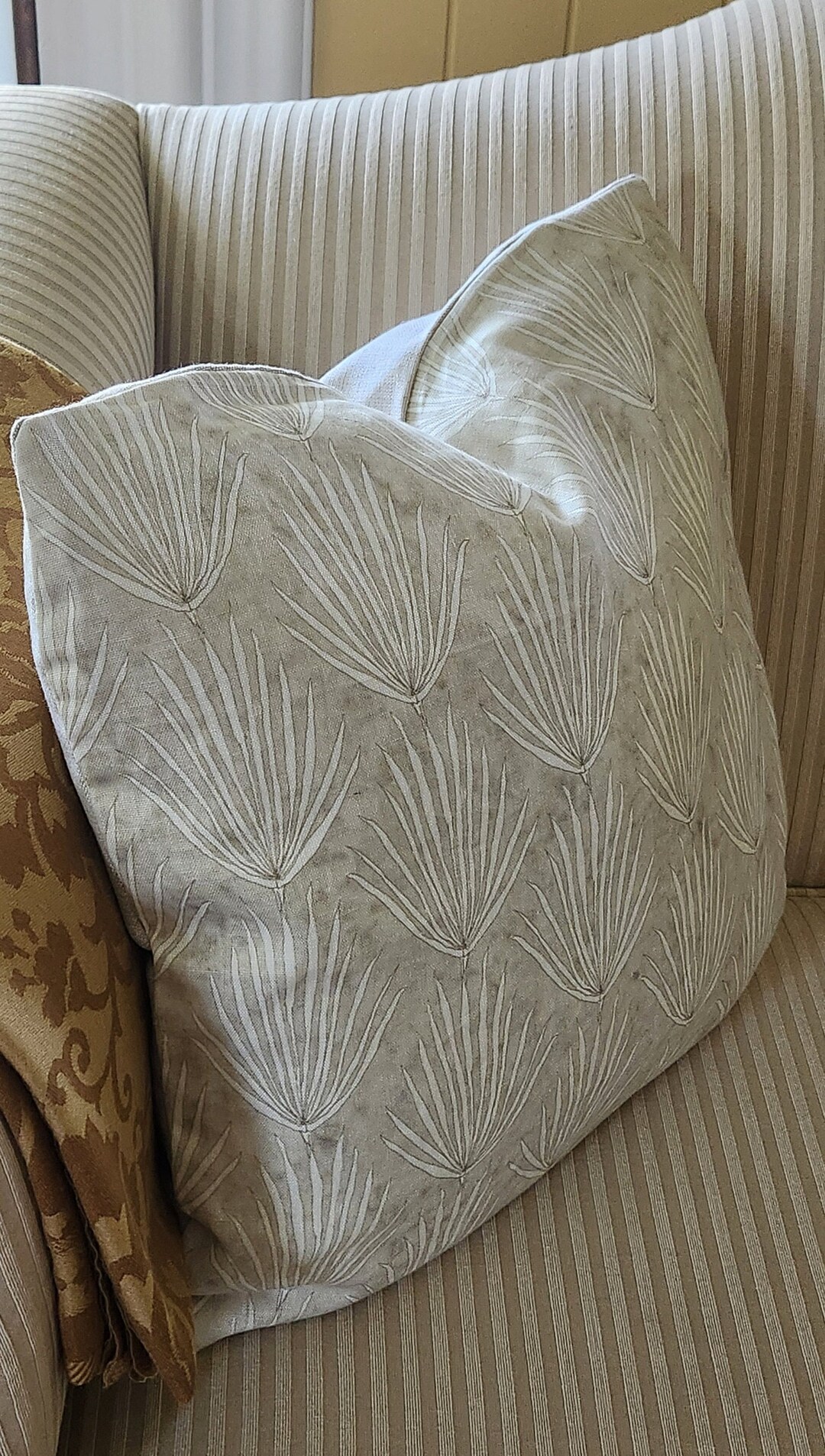 Erika M. Powell Textiles Bone Palm Parade Relief Pure Linen Throw ...