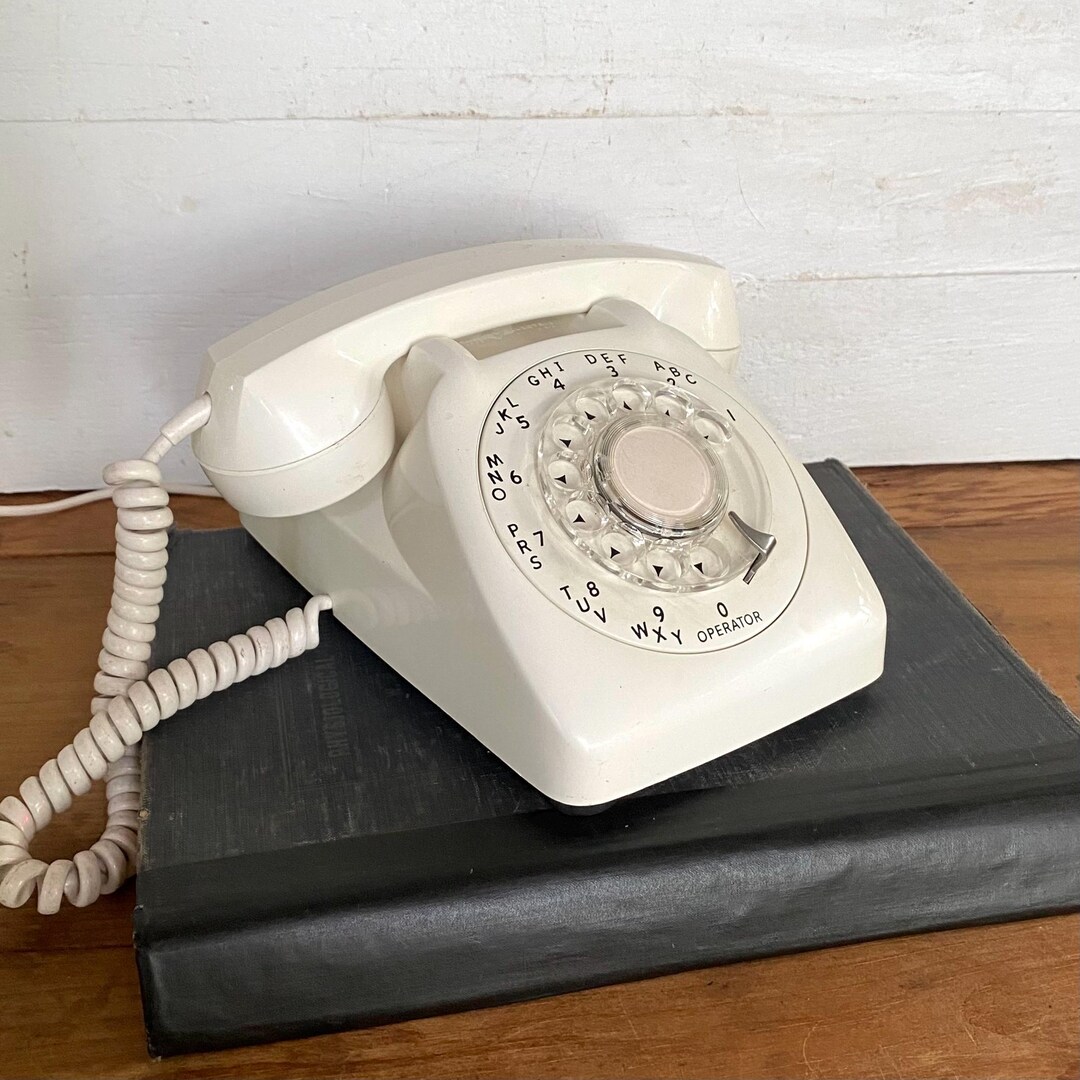 1960s Rotary Dial Telephone - White "automatic Electric" Retro Desk ...