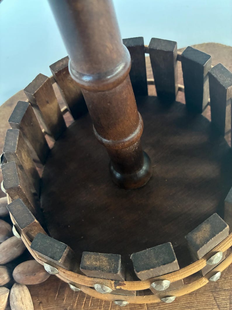 Nut Bowl With Built in Turn Screw Cracker - Etsy