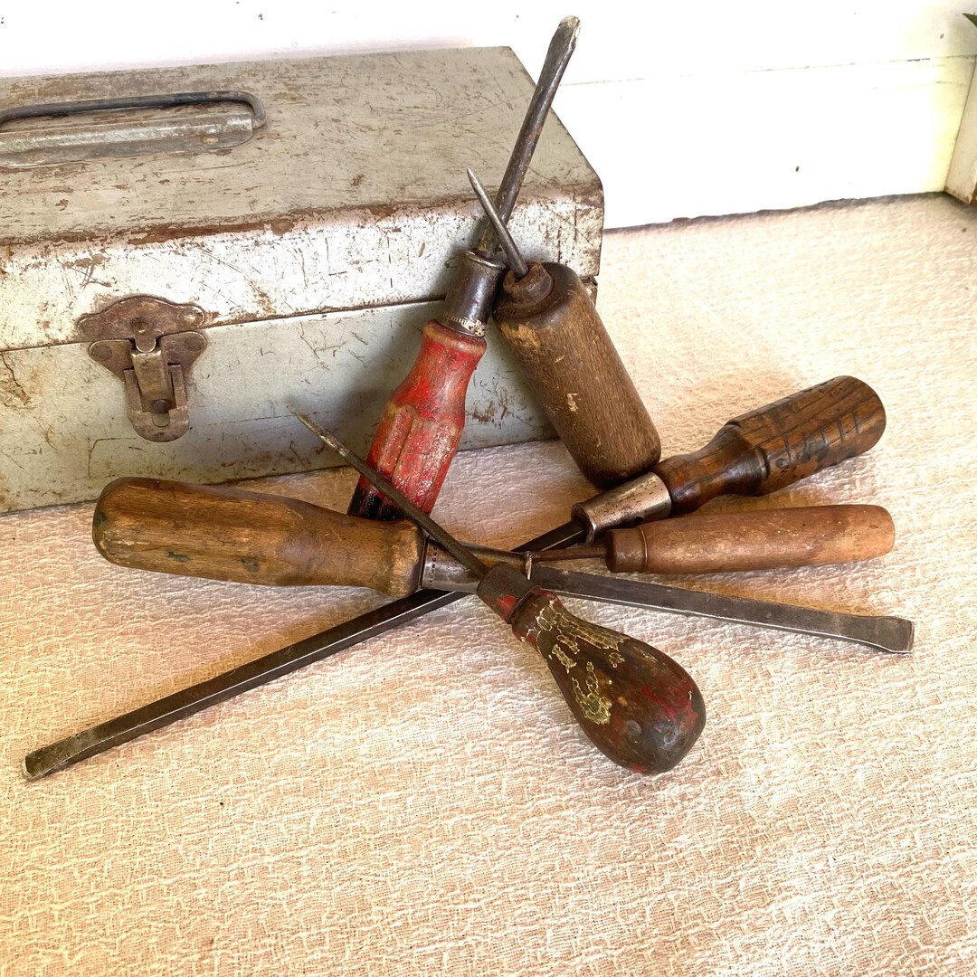 Lot of Vintage Wooden Handled Hand Tools-collection of 6 Screwdrivers ...