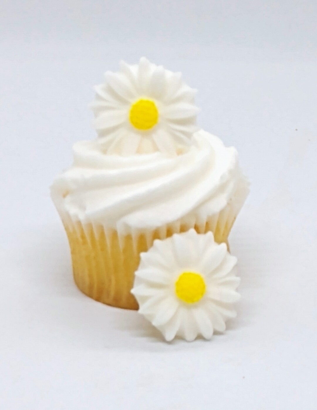 Daisy Daisies Fondant Cupcake Toppers 12 Cake Decorations Flowers ...