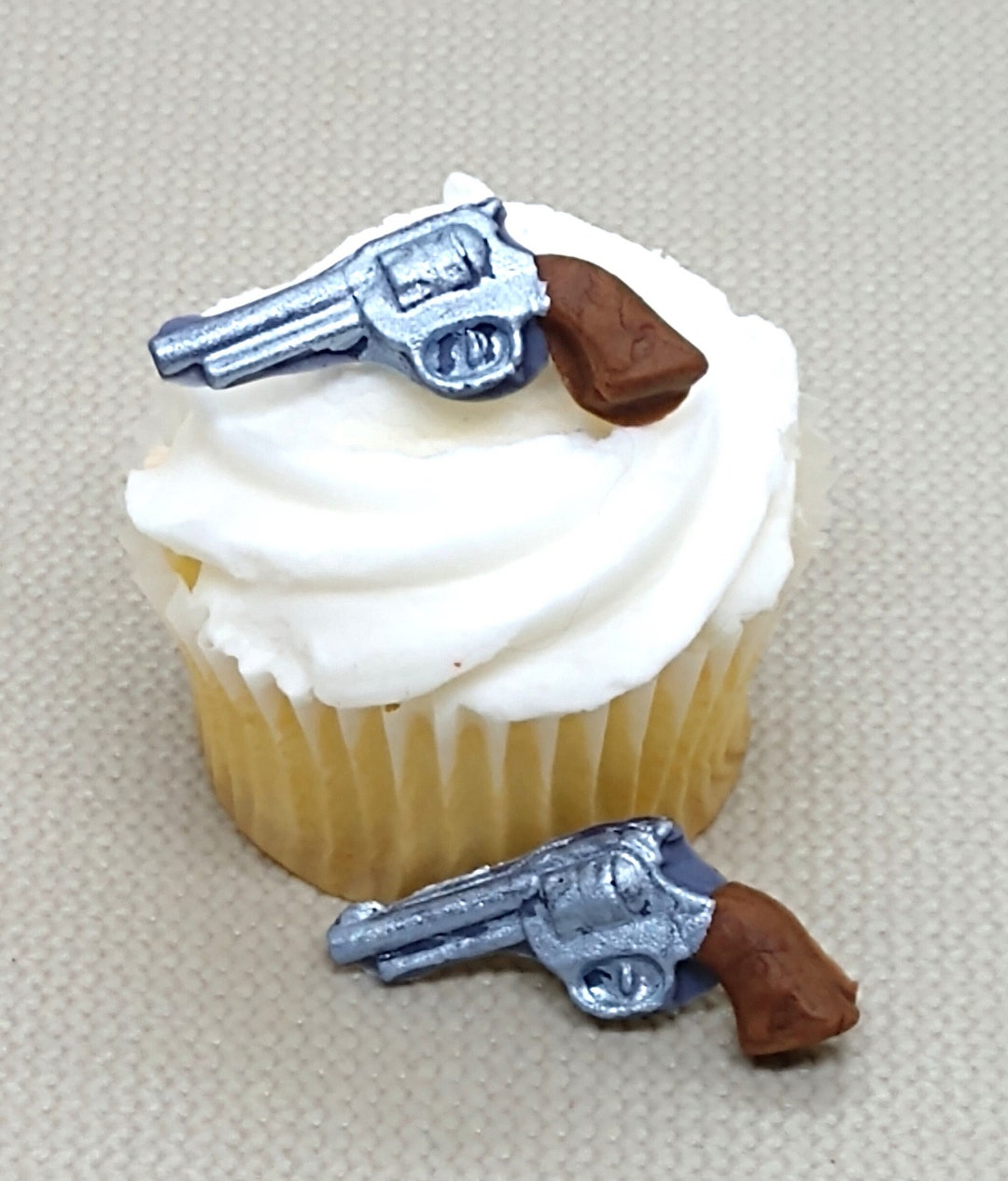 Fondant Cupcake Toppers 12 Silver Guns Toy Revolvers Cake Decorations ...