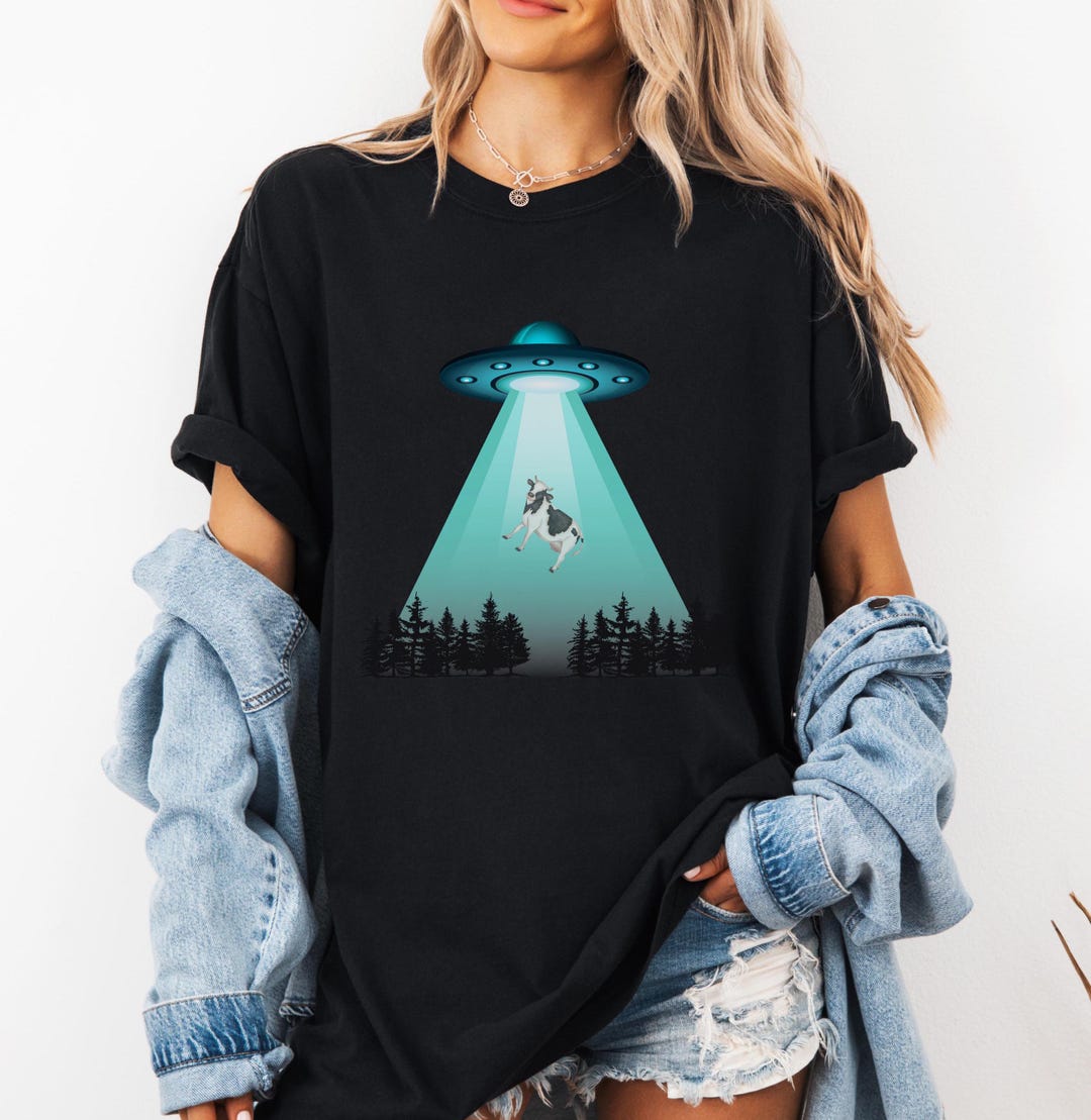 UFO Cow Abduction Shirt, Alien Shirt, UFO Shirt, Unisex Funny Alien ...