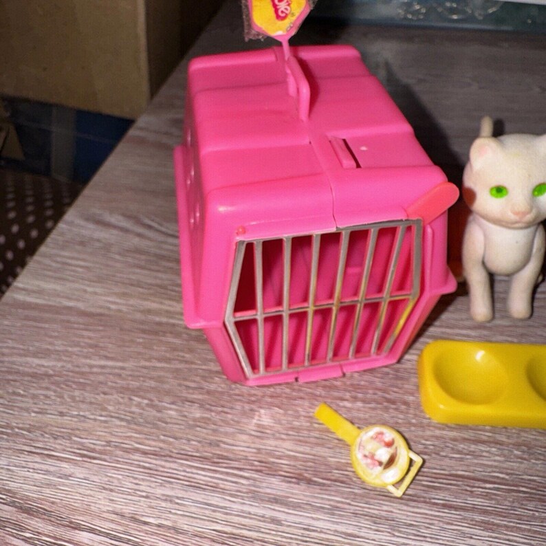 Vintage 1982 Mattel Barbie fluff Cat Cuddly Kitten Posable 5524 ...