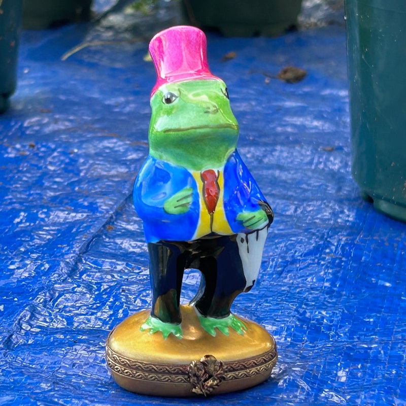 Gentleman Frog - Etsy