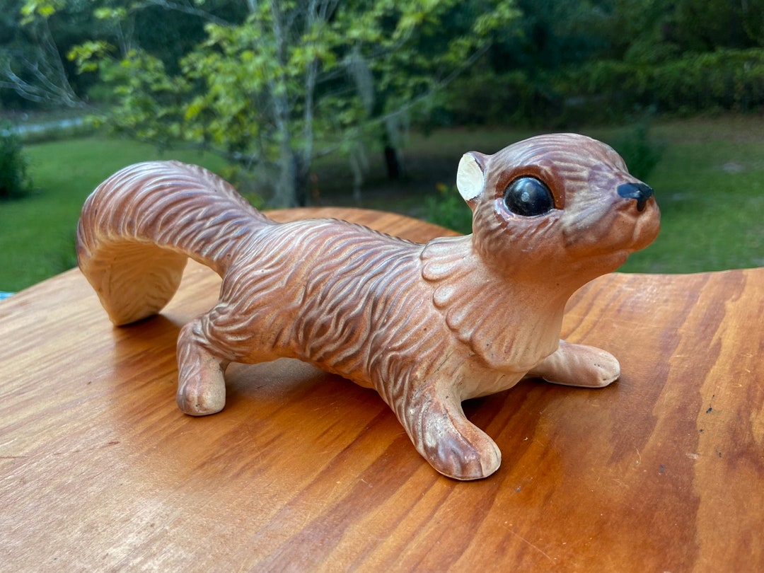 Tree Climbing Squirrel Brown 10 Squirrel Figurine Ceramic Woodland ...