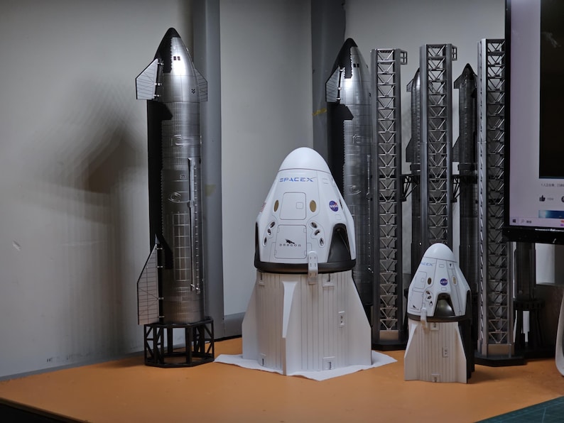 Crew Dragon 1/32 or 1/55 Scale Model - High-detail 3D Printed Replica ...