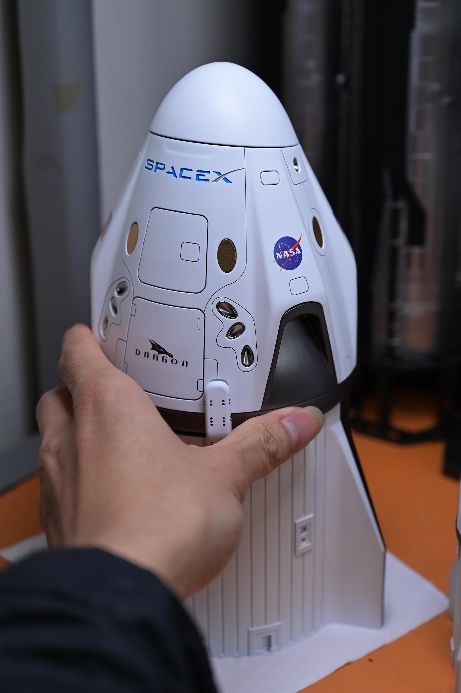 Crew Dragon 1/32 or 1/55 Scale Model - High-detail 3D Printed Replica Spacecraft - Etsy Canada