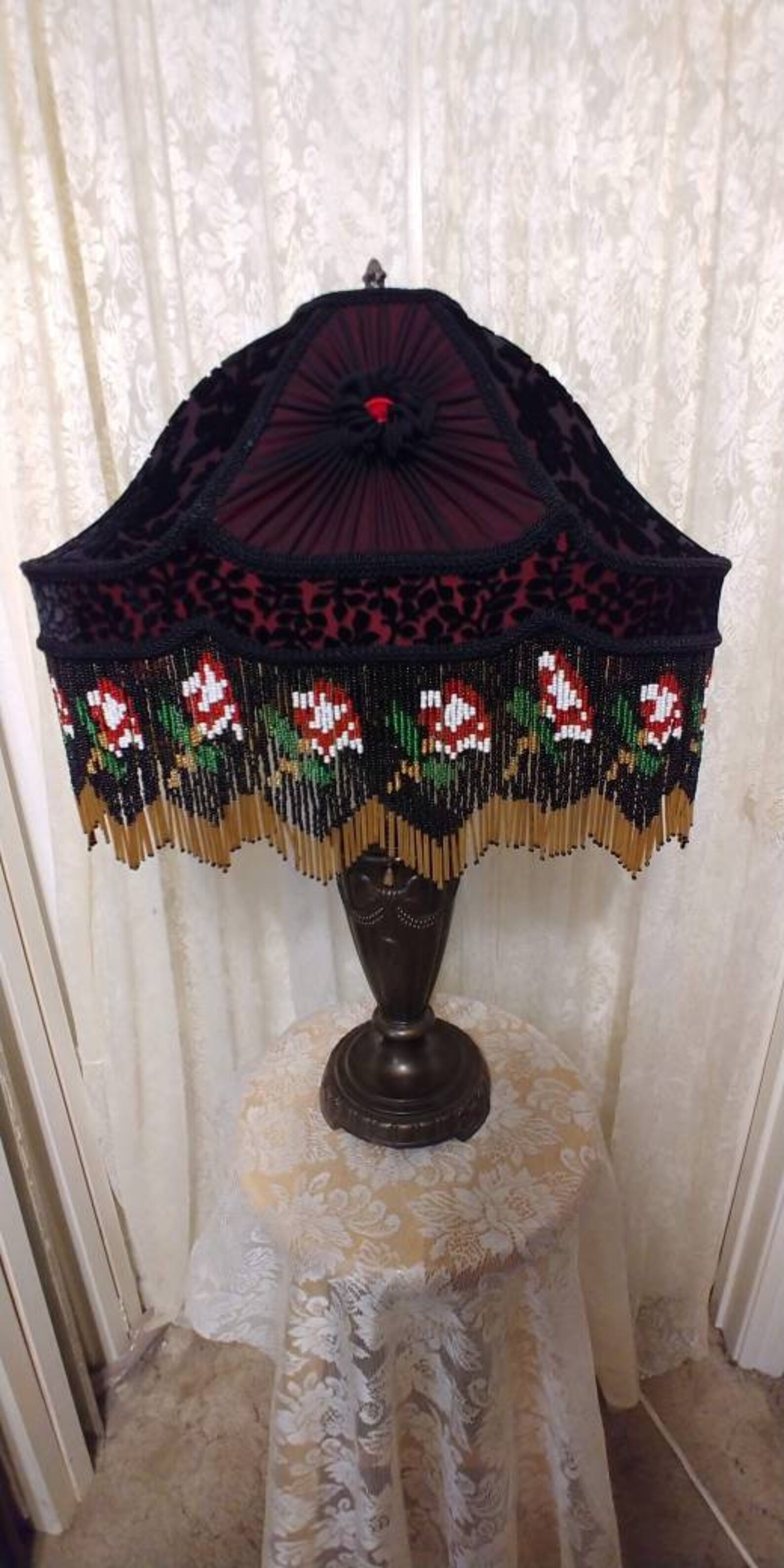 Red and Black Beautiful Victorian Style Table Lamp and Shade - Etsy