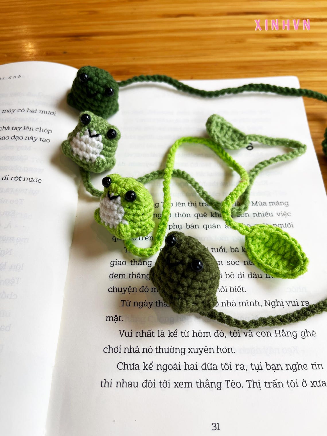 Cute Crochet Baby Frog Bookmark, Lovely Gift for Teacher, Gift for Book ...