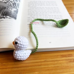 Cute Crochet Baby Duck Bookmark, Lovely Gift for Teacher, Gift for Book ...