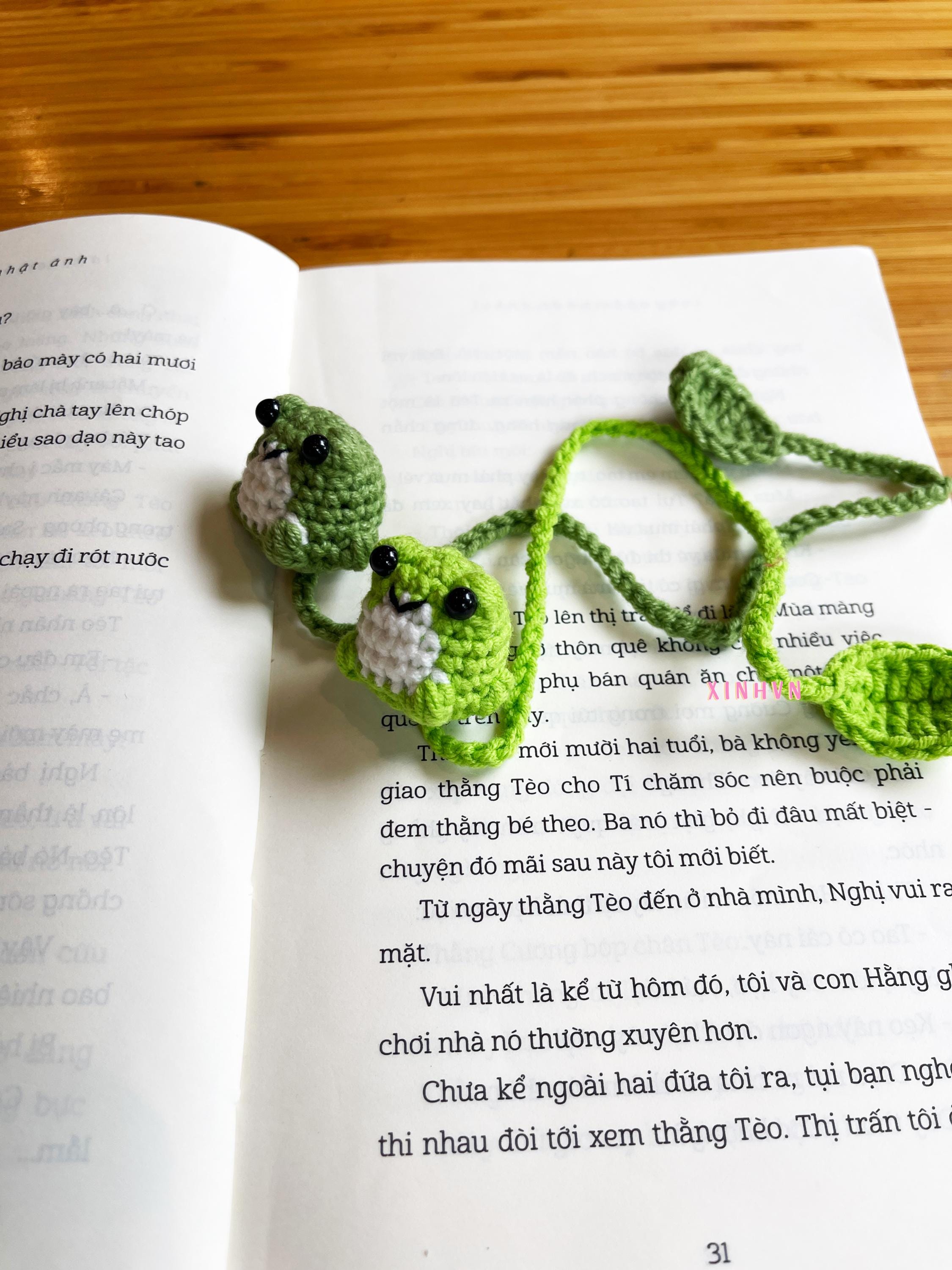 Cute Crochet Baby Frog Bookmark, Lovely Gift for Teacher, Gift for Book ...