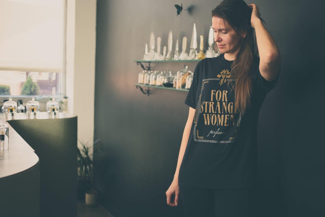Deco Logo T-shirt - Etsy