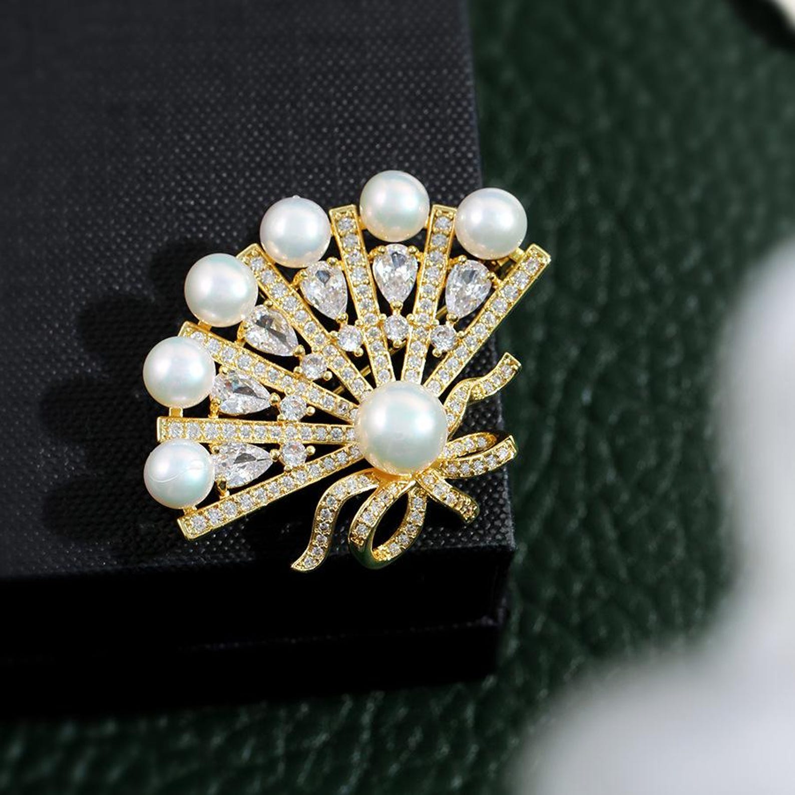 Handmade Diamond Pearl Fan Brooch 18k Gold-plated Natural Freshwater ...