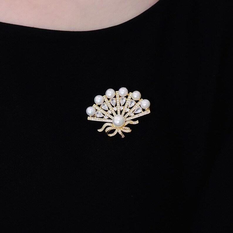 Handmade Diamond Pearl Fan Brooch 18k Gold-plated Natural Freshwater ...