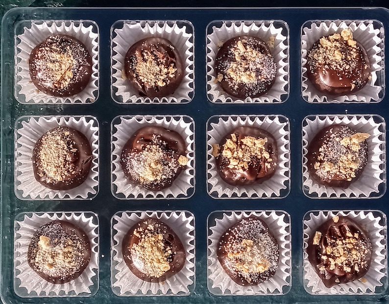 Classic Cheesecake Truffles!! 1 Dozen Gift Box! Award Winning Gourmet ...