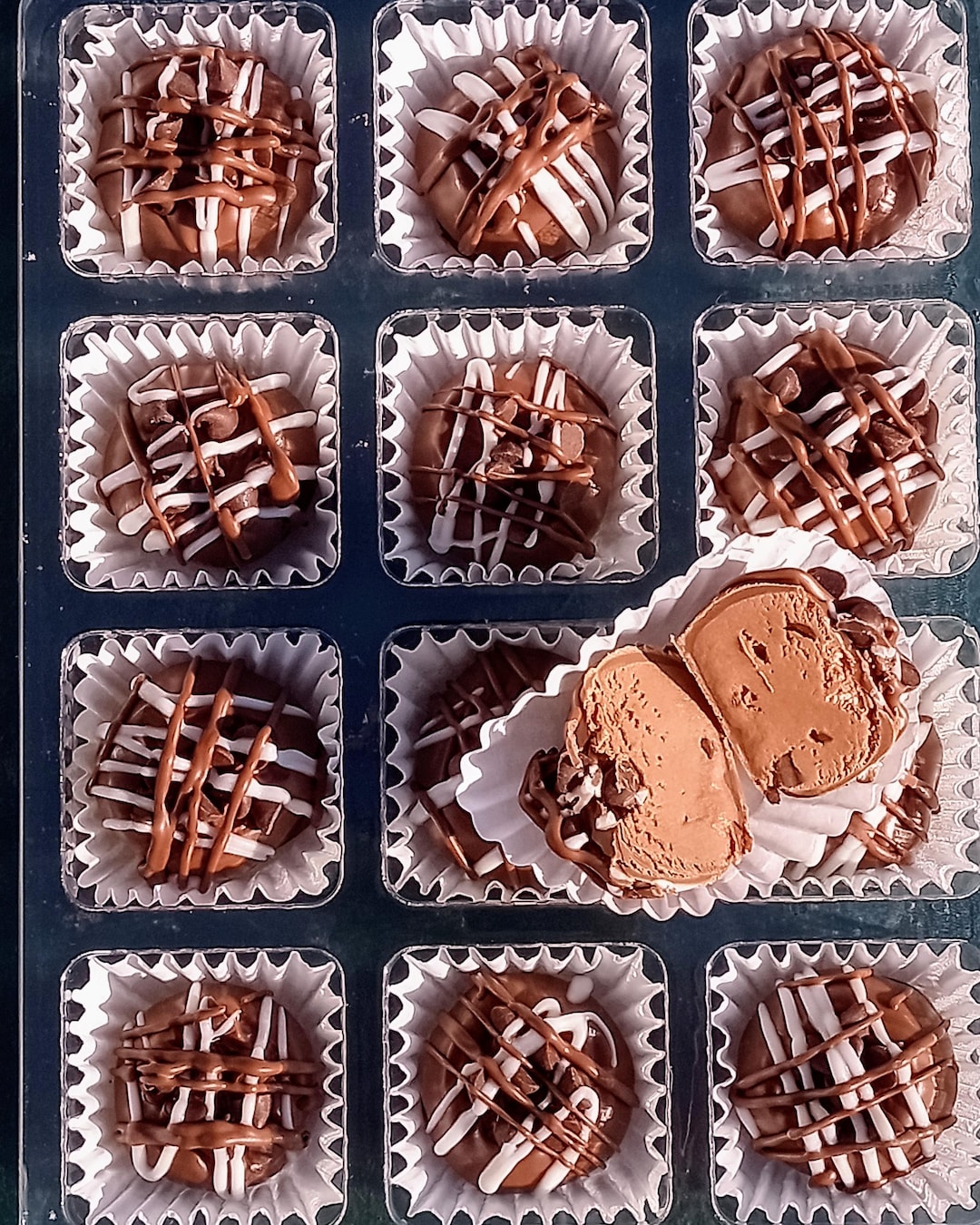Gourmet Chocolate Cheesecake Truffles!! 1 Dozen Gift Box! Award Winning ...