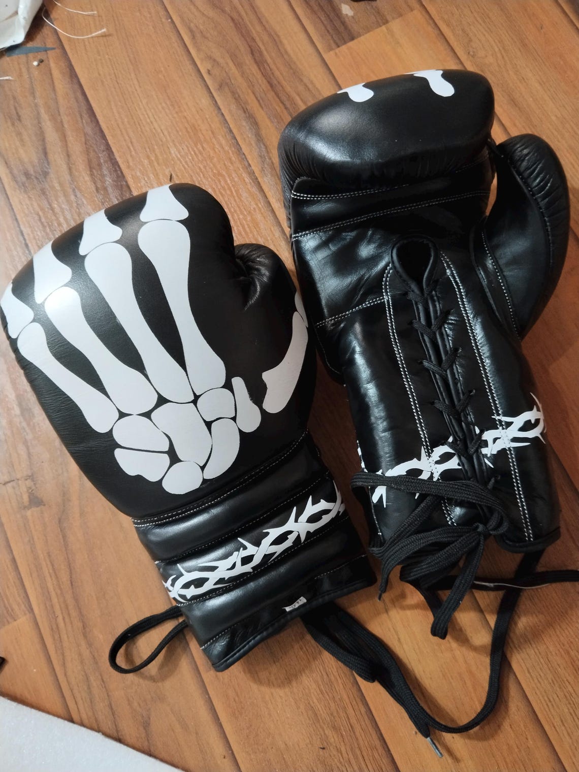 Customized 14 Oz Skeleton Boxing Gloves- Black Color, Cowhide Leather ...