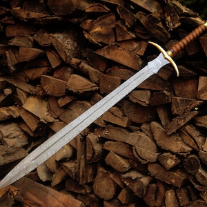 Damascus Steel Longsword, Handmade Medieval Sword, Personalized Gift ...